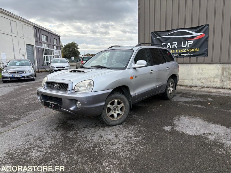 Prodaje se Hyundai SANTAFE krosover na aukciji