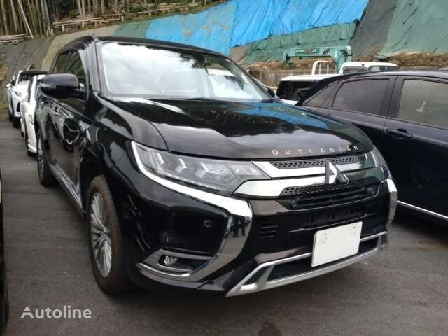 Mitsubishi OUTLANDER krosover