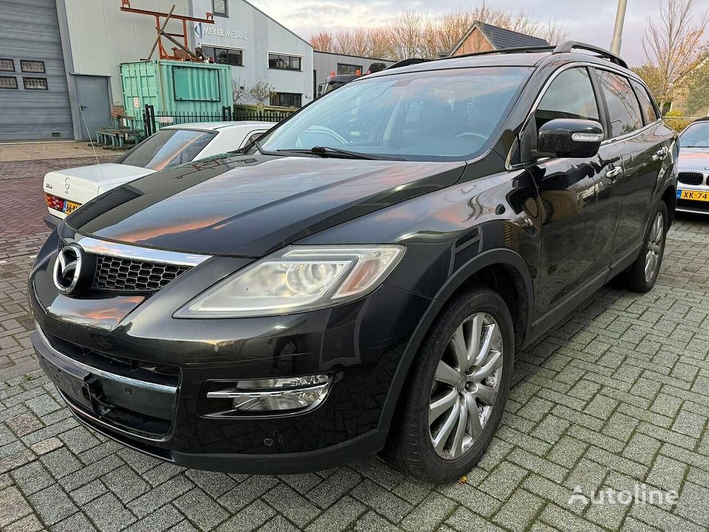 Prodaje se Mazda CX-9 krosover na aukciji