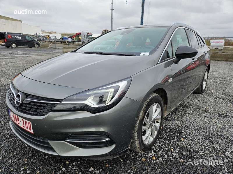 Prodaje se Opel Astra Sports Tourer+ karavan na aukciji