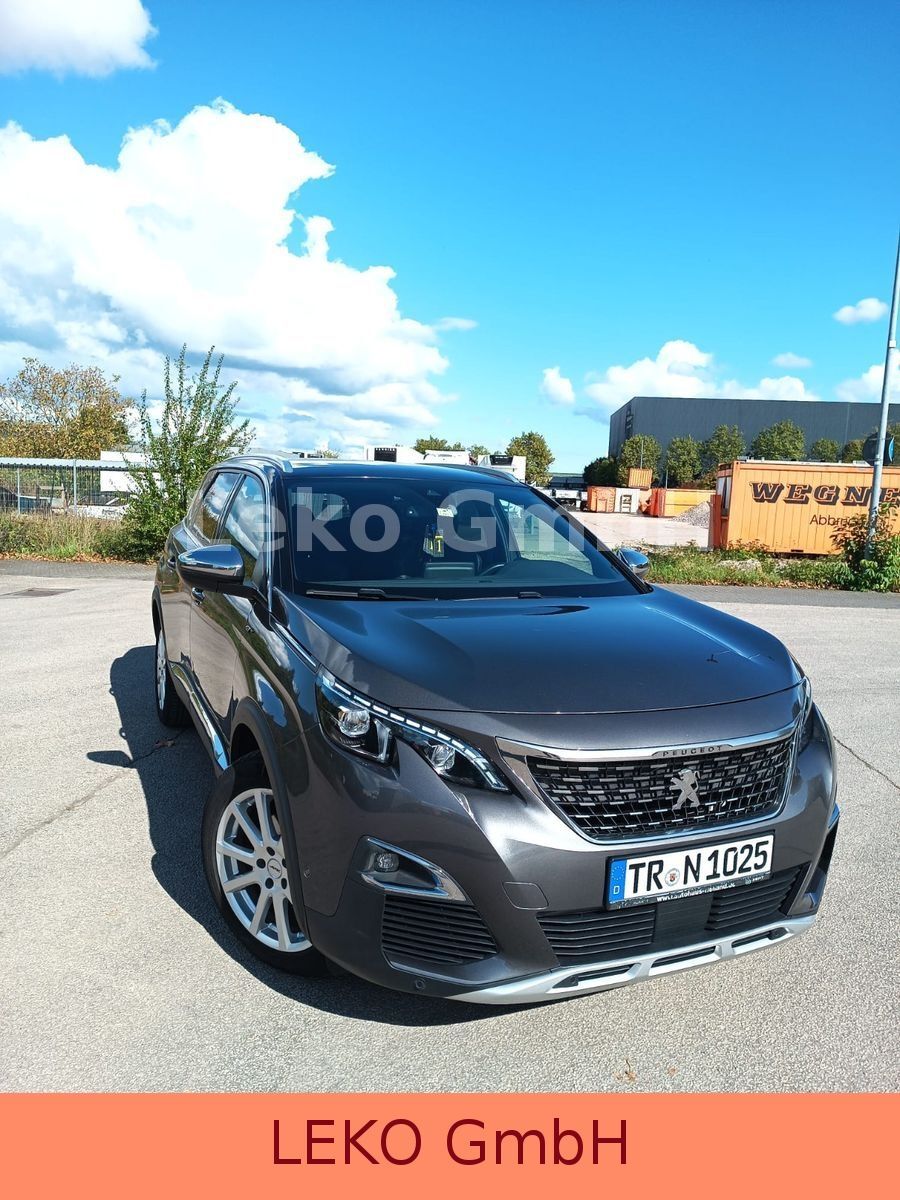 Peugeot 5008 GT krosover