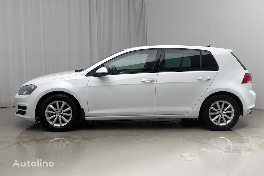 Prodaje se Volkswagen Golf hečbek na aukciji