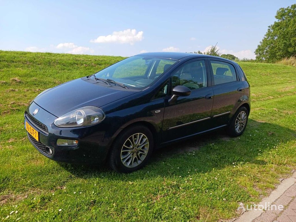 Prodaje se FIAT Punto Evo hečbek na aukciji