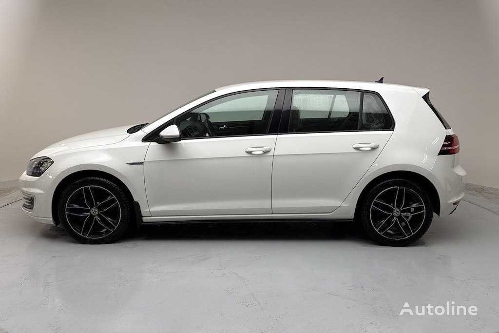 Prodaje se Volkswagen Golf hečbek na aukciji