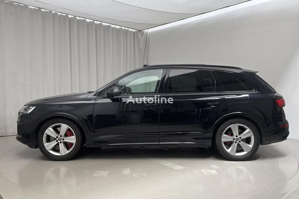 Prodaje se Audi Q7 krosover na aukciji