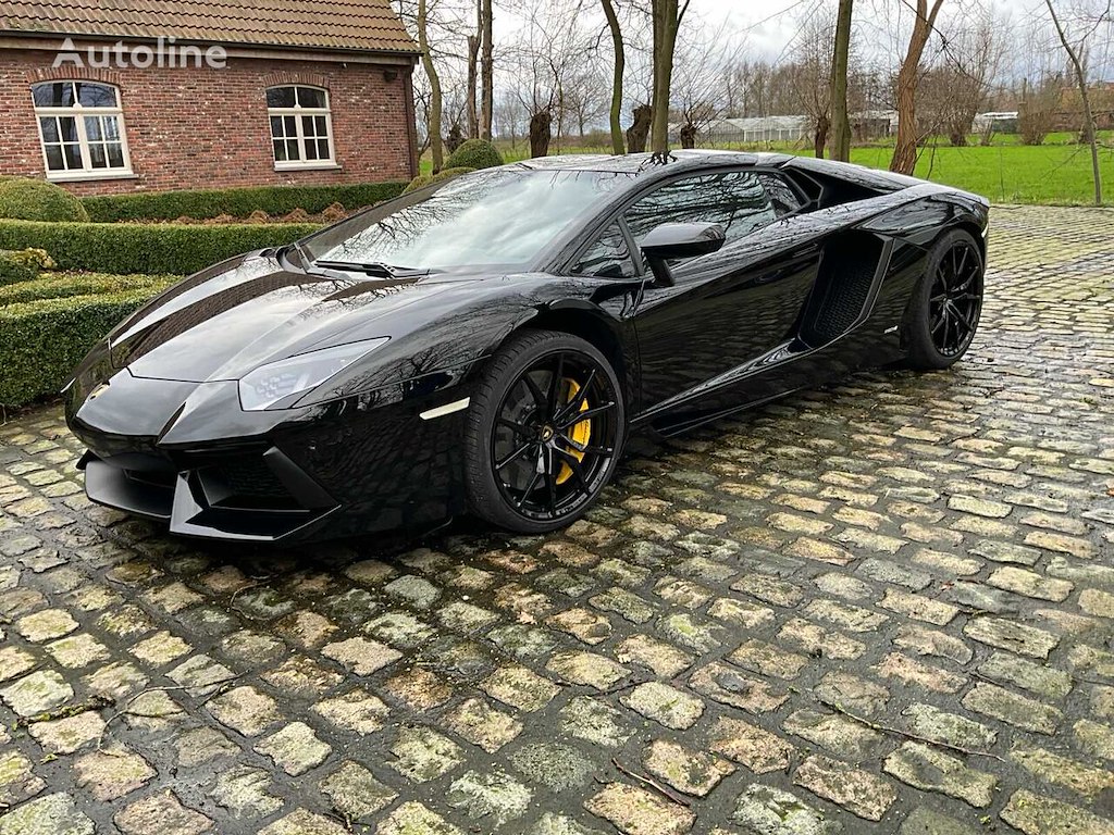 Prodaje se Lamborghini Aventador kupe na aukciji