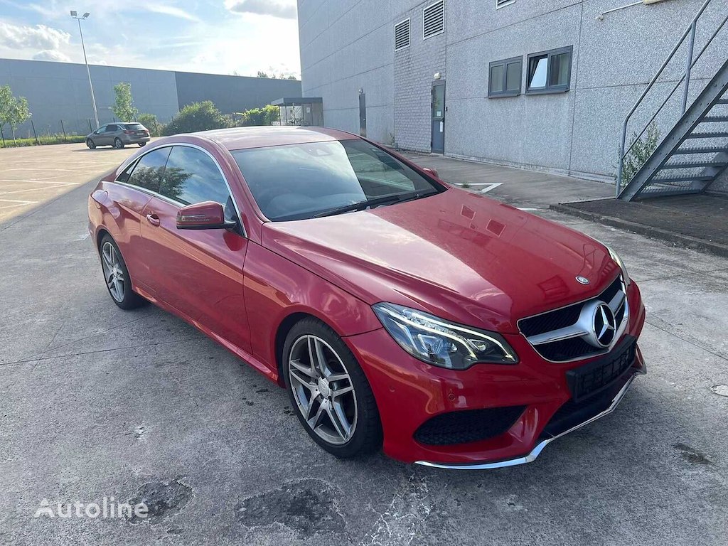 Prodaje se Mercedes-Benz E350 kupe na aukciji