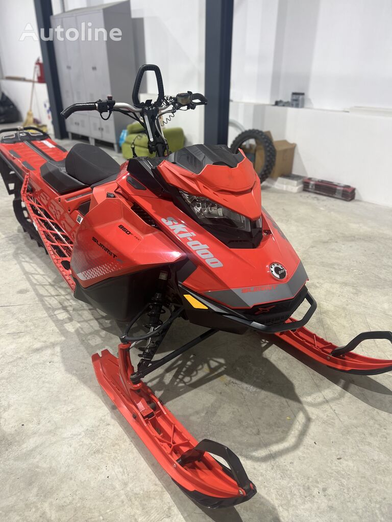 Ski-Doo Summit X 850 E-Tec motorne sanke