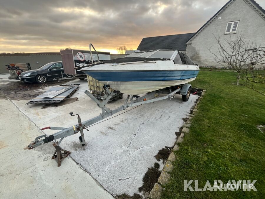 Prodaje se Bayliner Capri čamac na aukciji