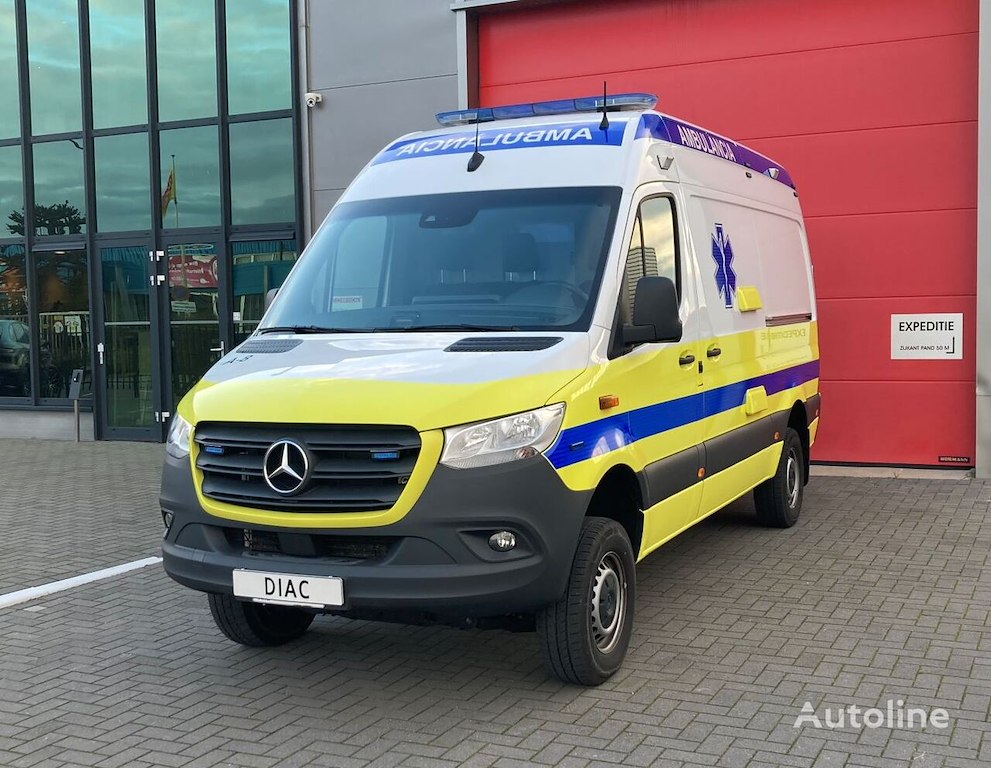 Mercedes-Benz 419 Cdi Diesel 4x4 Ambulance L2H2 vozilo hitne pomoći