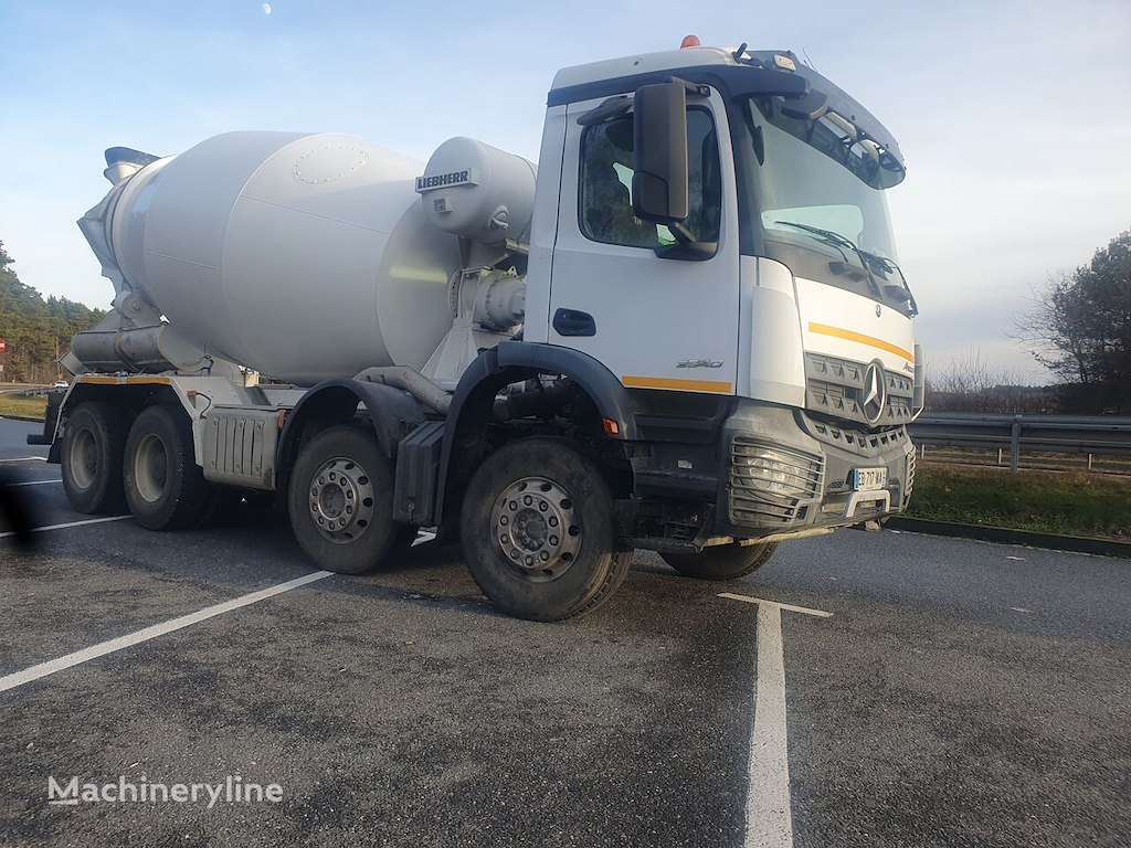 Liebherr na šasiji Mercedes-Benz Arocs 3540 10m3 mixer, stell/stell, big axel, automat, klima kamion s mešalicom za beton