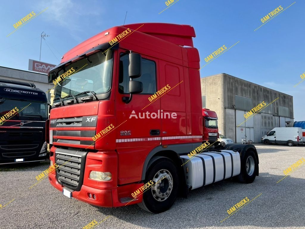 DAF XF 105.460 XF105.460 ZF-Intarder 4x2 Automatik Euro5 tegljač