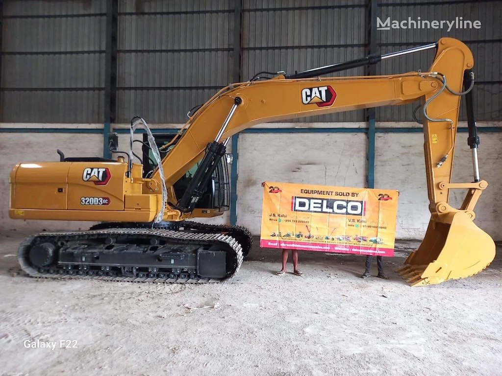 Novi Caterpillar 320D3GC bager guseničar