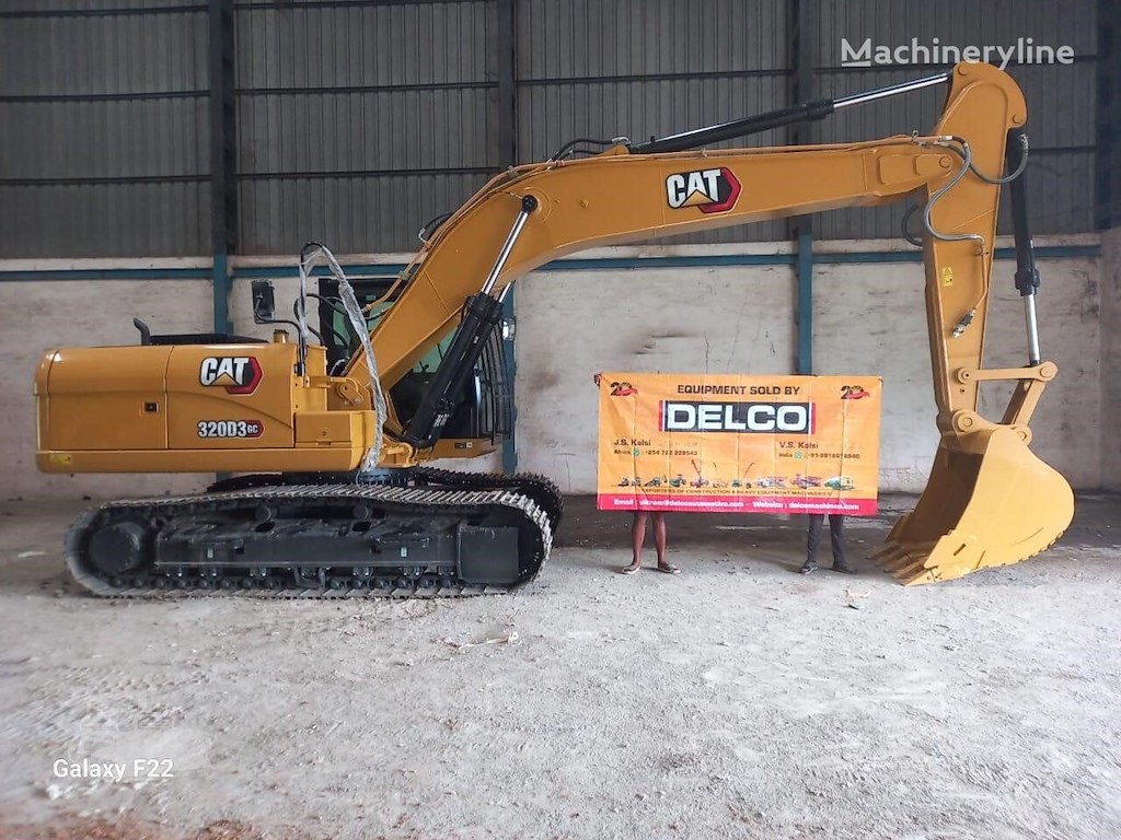 Novi Caterpillar 320D3GC bager guseničar