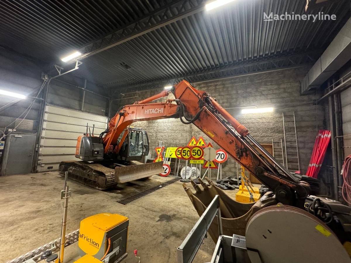 Prodaje se Hitachi ZX225 USLC mini bager na aukciji