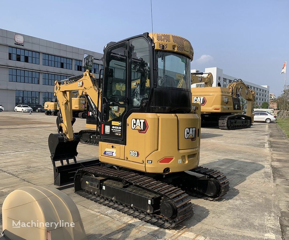 Novi Caterpillar 303CR mini bager