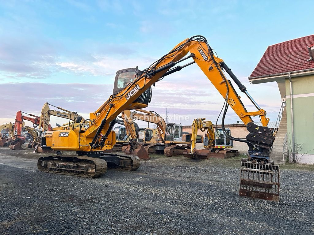 JCB JS220 bager za pretovar