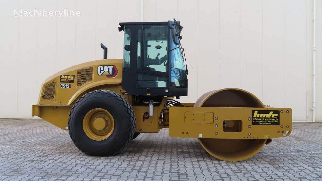 Novi Caterpillar CAT CS66B kompaktor s jednim valjkom