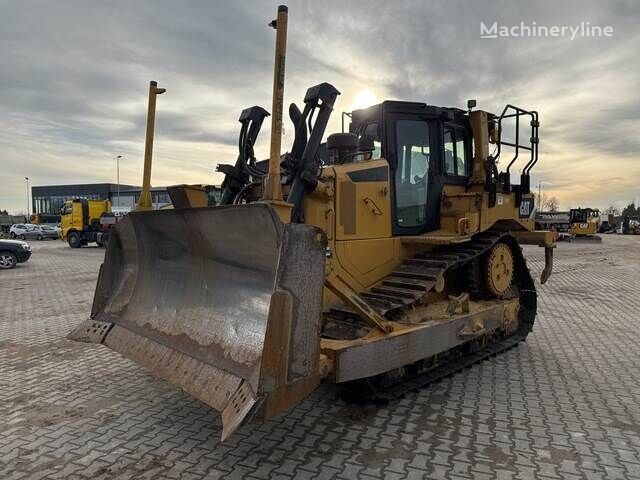 Caterpillar D6T XL buldožer