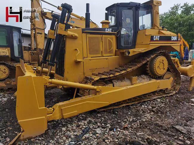 Caterpillar D8R D8 buldožer