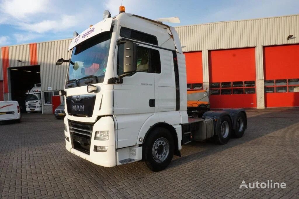 MAN TGX26.500 / HYDRAULICS / RUNNING / AUTOMATIC / 6X4 / EURO-6 / 20 tegljač nakon udesa