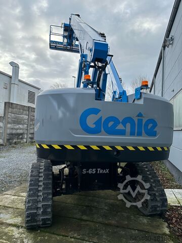 Genie S-65 Trak-KSC (Kstra Kapacitet) Teleskopski bum lift
Genie S-65 Trax-XC