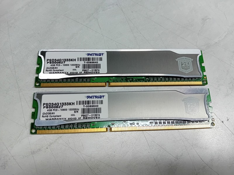 2x2gb ddr3 patriot 1333mhz ispravne