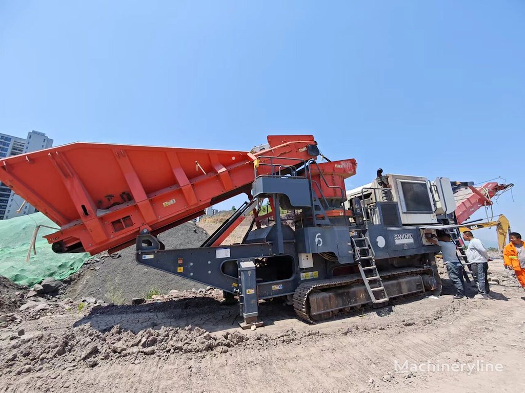 Sandvik QJ341 QH441 QA451 mobilna postrojenje za drobljenje