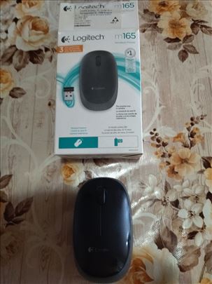 Miš Logitech