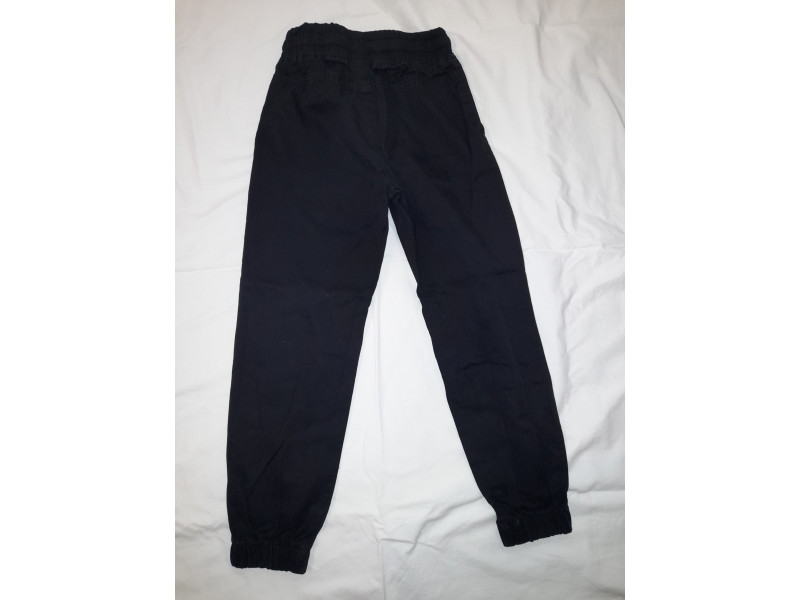 Pantalone za decaka 128-134cm 8god