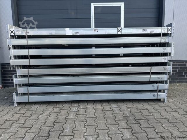 High-bay magacinska paleta crossbeam
Dexion P90 / lichte Weite: 2.700 mm / Kastenprofil: 100 x 50 mm