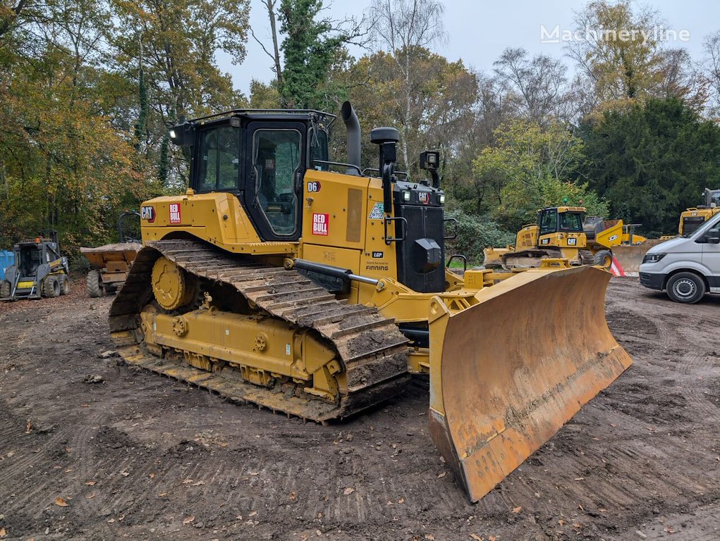 Caterpillar D6 LGP buldožer