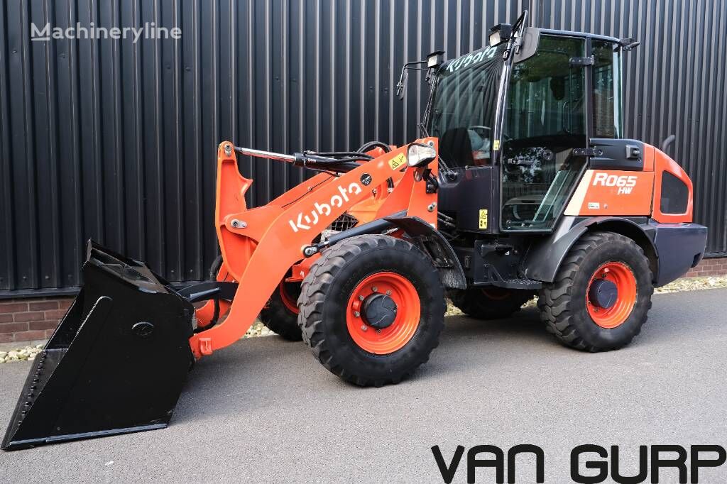 Kubota R065 | 2017 | 3707h prednji utovarivač