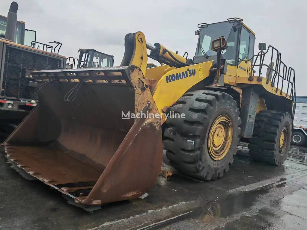 Komatsu WA600-6 prednji utovarivač