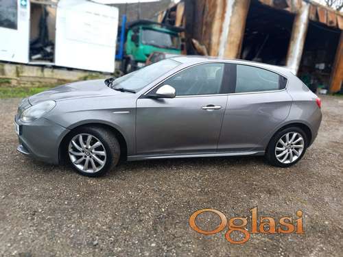 Alfa Romeo Giulietta zadnja vrata kod boje 618