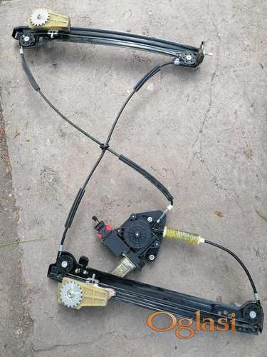 Alfa Romeo Mito podizac stakla