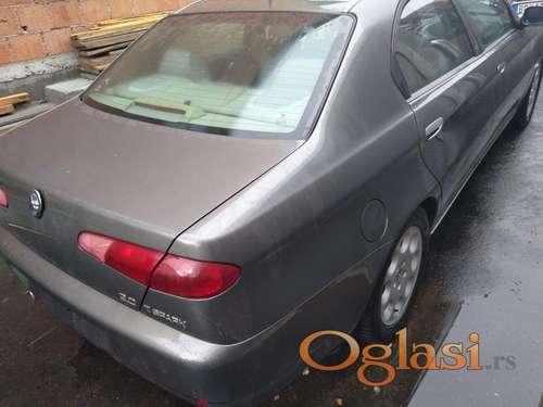 Alfa Romeo 166 zadnja soferka