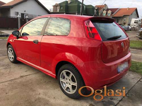 Fiat Grande punto bocna stakla