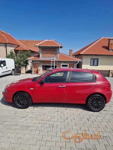Alfa Romeo ristajling DELOVI