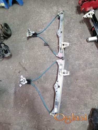 Fiat bravo 2 zadnji podizac rucni