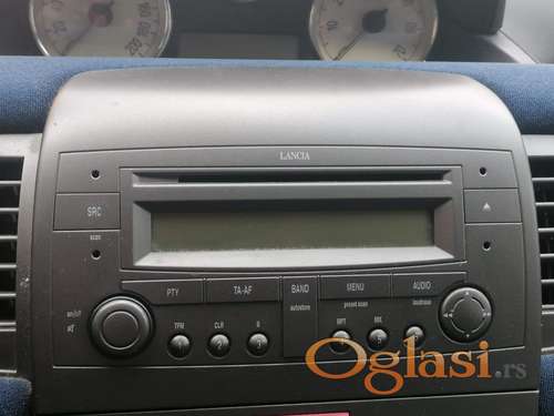 Lancia ypsilon radio