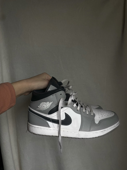 jordan 1 patike