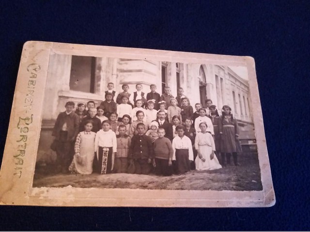 Srpska skola,djaci,oko 1910,fotografija.