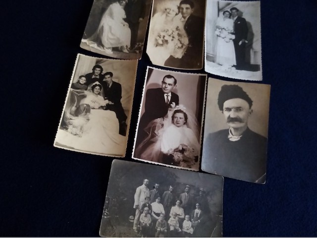 Lot od 7 cb fotografija,1920-40,pretezno Srbija