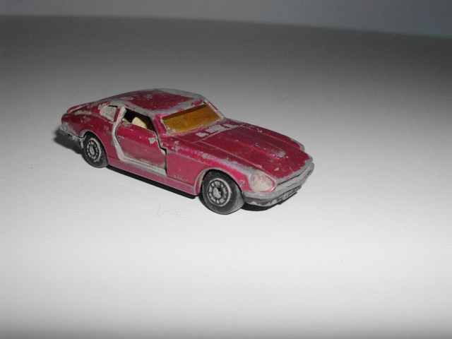 Stari auto Datsun 260z 2+2 made in England 1978