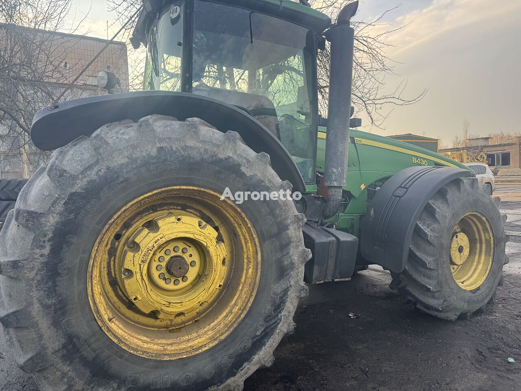 John Deere 8400,8430 Rozborka Po zapchastinah traktor točkaš