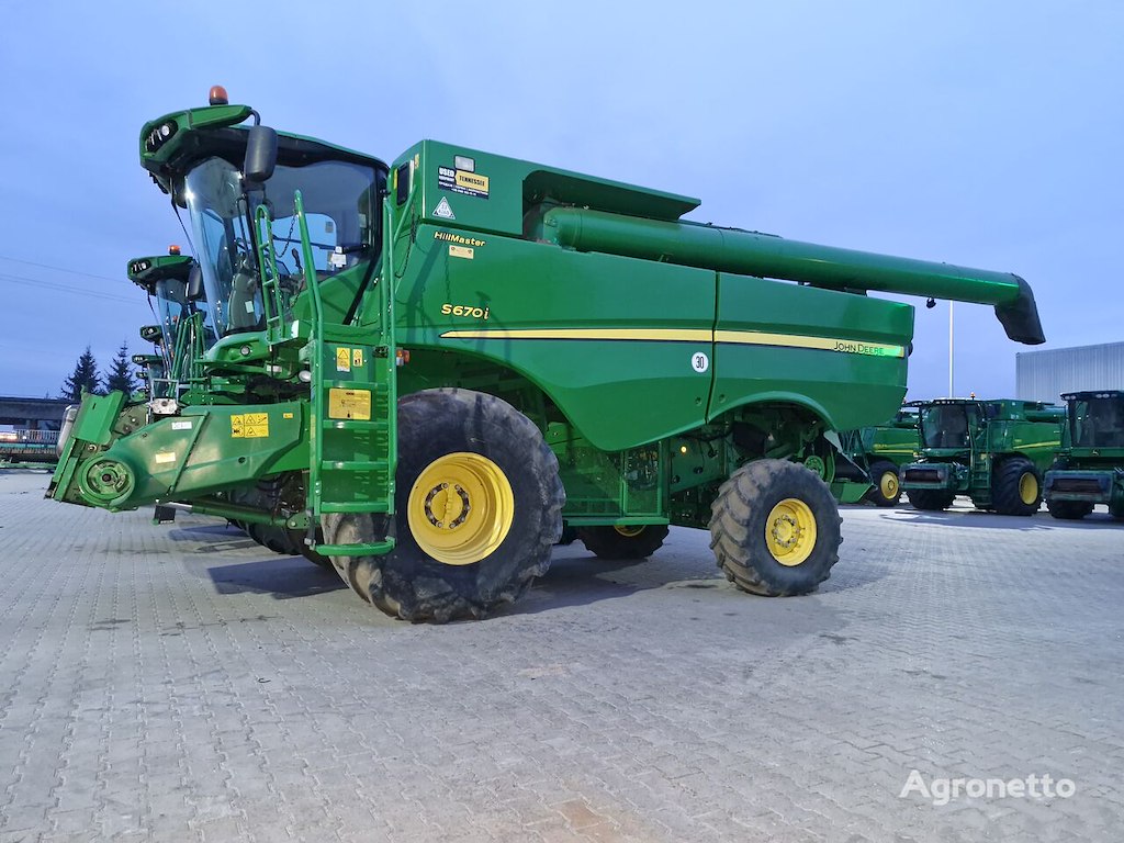 John Deere S670iHM kombajn za žito