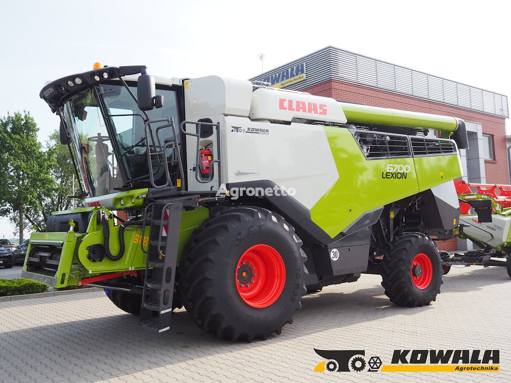 Claas Lexion 6700 + V770 kombajn za žito