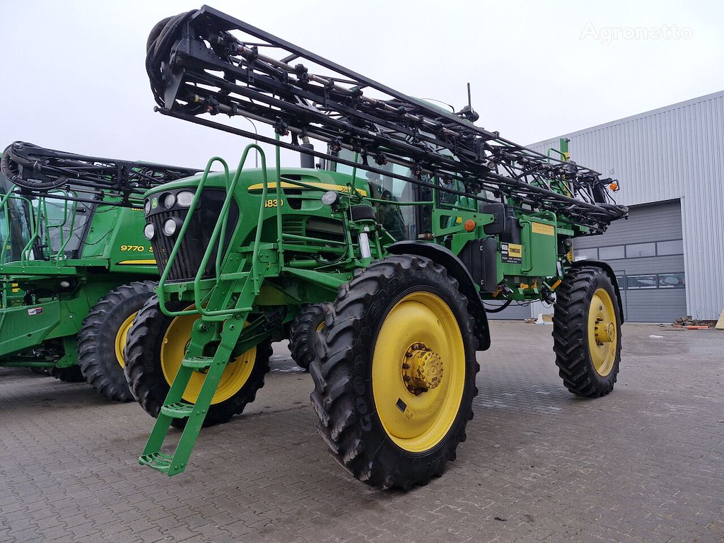 John Deere 4830 samohodna prskalica