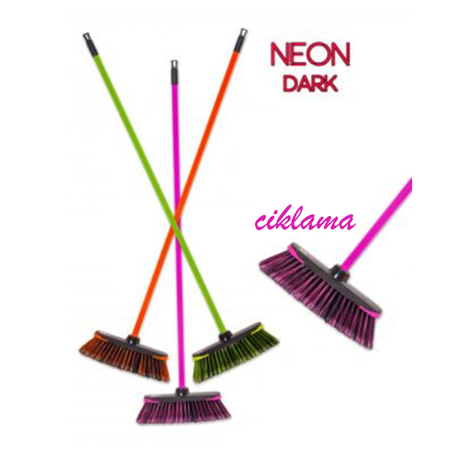 METLA NEON DARK SA DRŠKOM CIKLAMA